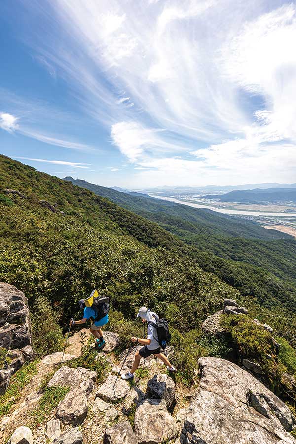 [초보기자의 초강수] 금정·백양산 아우르는 27km 도시와 바다의 매력 모두 갖춰